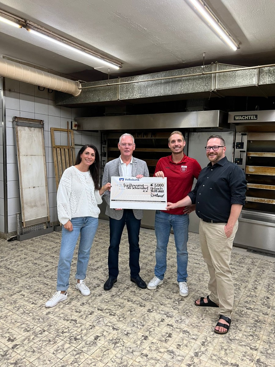 Bäckerei Wiedmaier spendet 5.000 Euro an die SG Schorndorf - News - SG ...